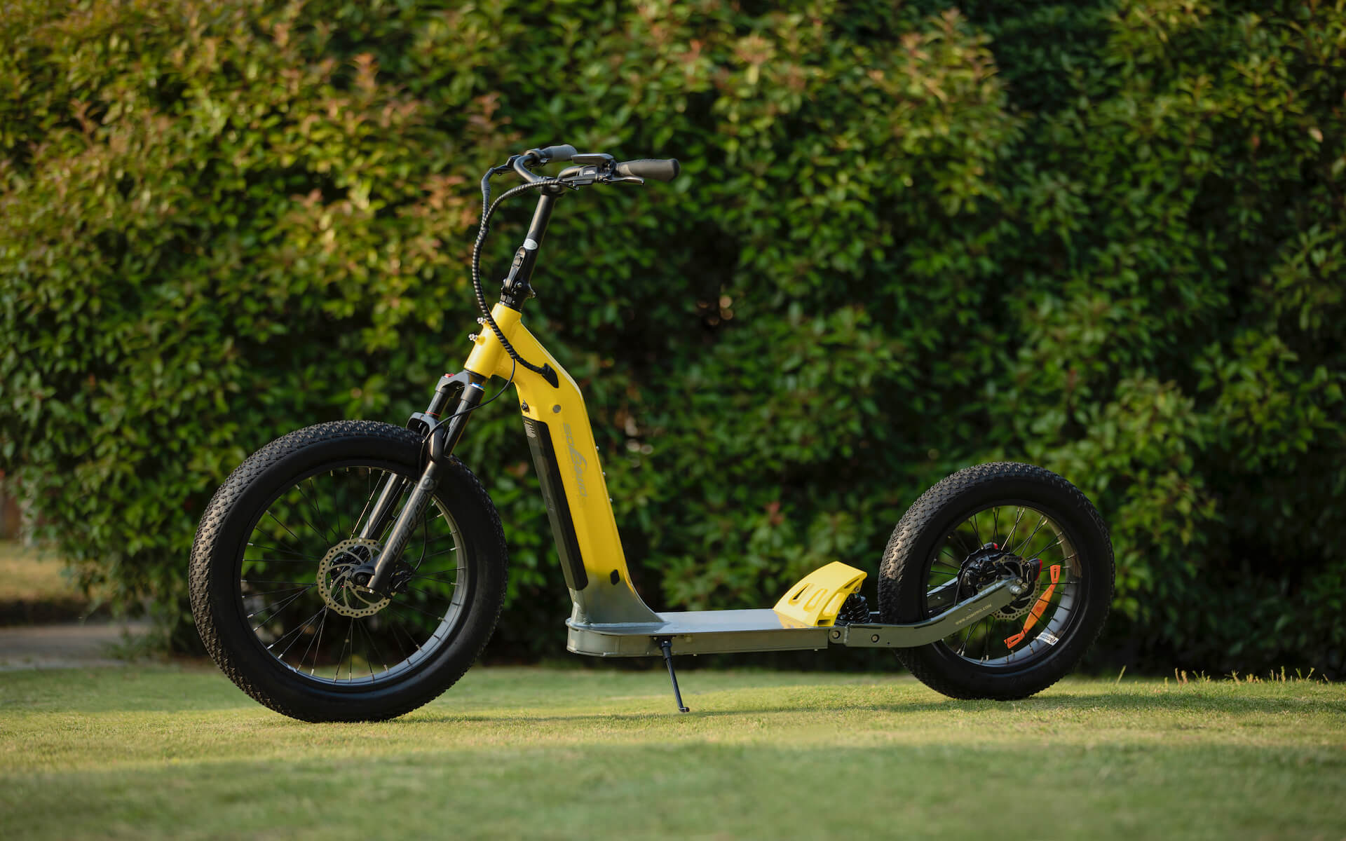 Full Suspension Big Wheel Electric Kickbike Off Road Scooter Alita ...